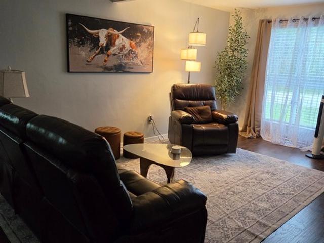 2 BR, 1.5 BA Apartment 4353 Sampson Road, Unit Unit 2, Youngstown, OH 44505