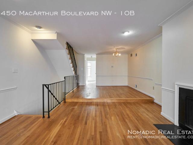 2 BR, 1.5 BA Apartment 4450 Macarthur Blvd NW, Washington, DC 20007