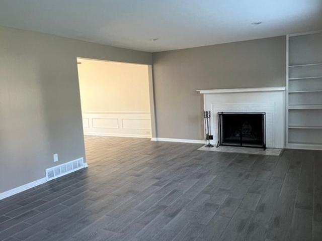 2 BR, 1.5 BA Apartment 4481 South Buffalo Street, Unit Townhouse 8, Orchard Park, NY 14127
