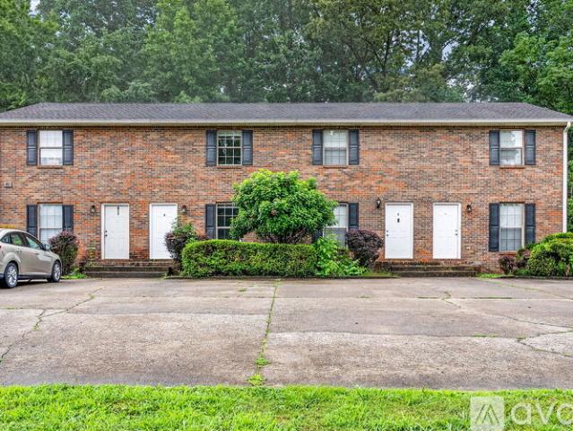 2 BR, 1.5 BA Apartment 461 Martha Ln, Unit B, Clarksville, TN 37043