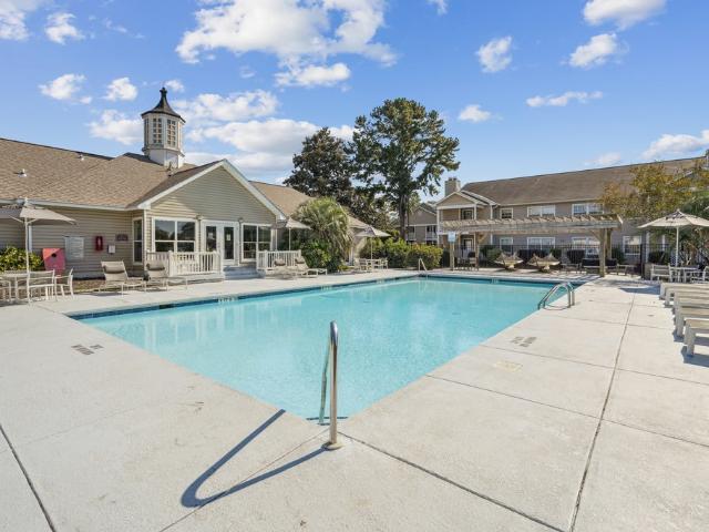 2 BR, 1.5 BA Apartment 4861 College Acres Drive Unit 5386 I, Wilmington, NC 28403