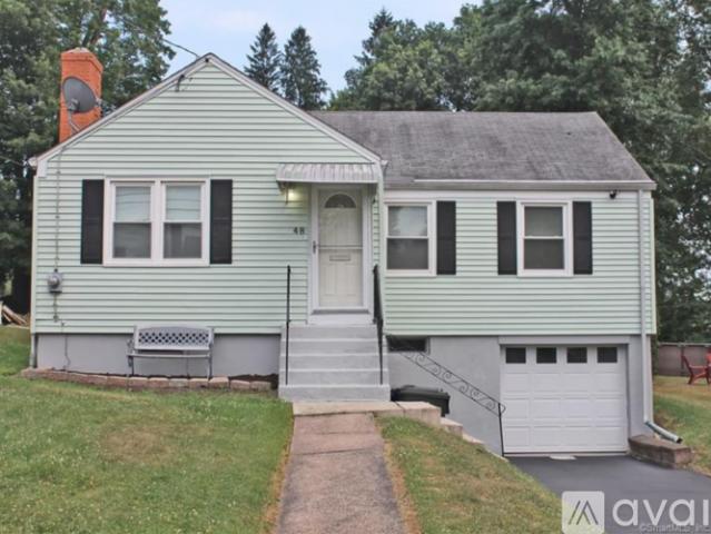 2 BR, 1.5 BA Apartment 48 Elm Drive, West Hartford, CT 06110