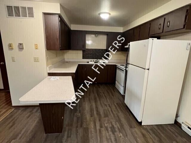 2 BR, 1.5 BA Apartment 496 Cedar St Chilton, WI 53014