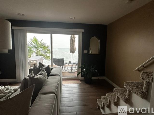 2 BR, 1.5 BA Apartment 50666 Jefferson Avenue, Unit D6, New Baltimore, MI 48047