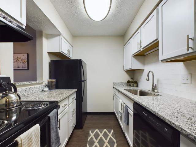 2 BR, 1.5 BA Apartment 5140 Emerson Village Pl Unit 202, Indianapolis, IN 46237