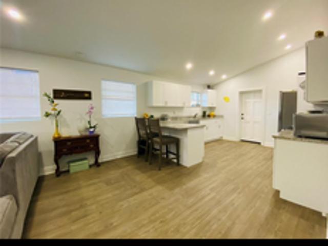 2 BR, 1.5 BA Apartment 522 W Ninth St, Lakeland, FL 33805