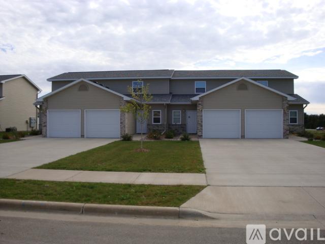 2 BR, 1.5 BA Apartment 530 Kozarek Dr, Unit 1, Tomah, WI 54660