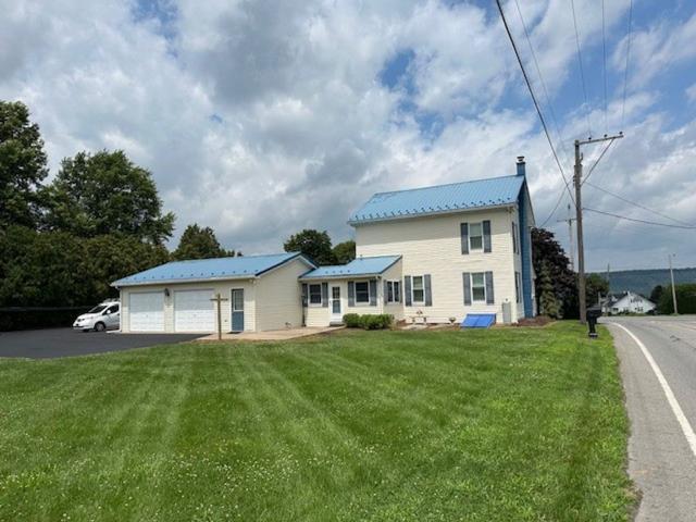 2 BR, 1.5 BA Apartment 5404 State Route 25, Lykens, PA 17048