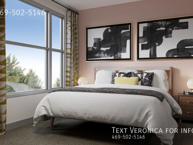 2 BR, 1.5 BA Apartment 5511 Springdale Rd, Austin, TX 78723