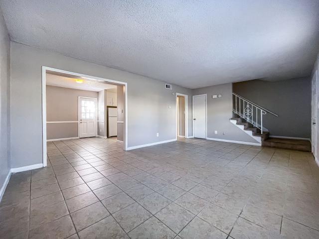 2 BR, 1.5 BA Apartment 5767 Cedars East Court Unit 5714 06, Charlotte, NC 28212