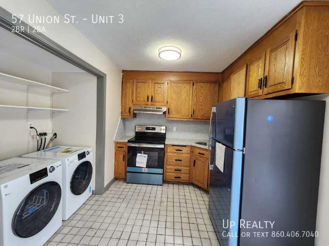 2 BR, 1.5 BA Apartment 57 Union St Bristol, CT 06010