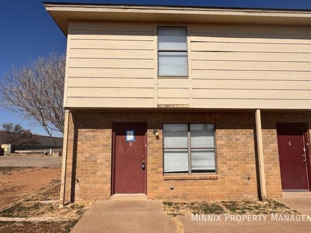 2 BR, 1.5 BA Apartment 5802 6th St Lubbock, TX 79416