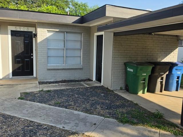 2 BR, 1.5 BA Apartment 5908 Deer Horn Drive, San Antonio, TX 78238