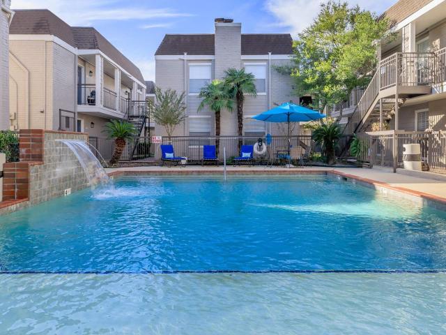 2 BR, 1.5 BA Apartment 6041 Winsome Lane Unit 1 147, Houston, TX 77057