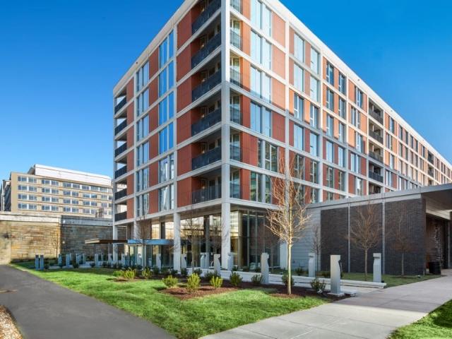 2 BR, 1.5 BA Apartment 600 4th Street SW Unit 131, Washington, DC 20024