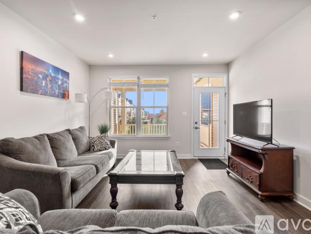 2 BR, 1.5 BA Apartment 6147 Dock St, Unit 6147, Frederick, MD 21703