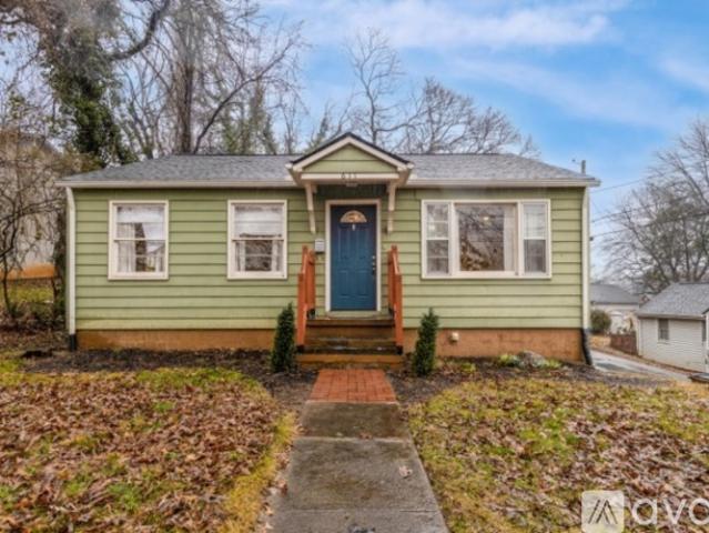 2 BR, 1.5 BA Apartment 611 W Glenwood Ave NE, Knoxville, TN 37917