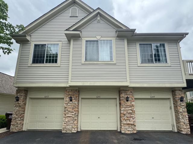 2 BR, 1.5 BA Apartment 6251 Commonwealth Dr, Loves Park, IL 61111