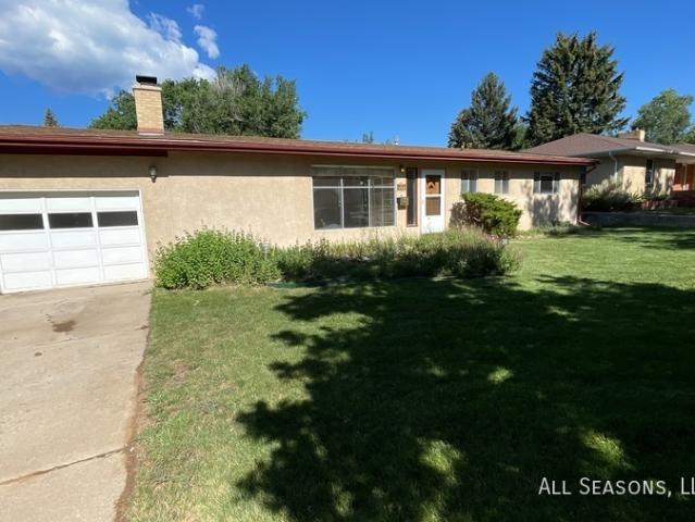 2 BR, 1.5 BA Apartment 630 N 30th St, Colorado Springs, CO 80904