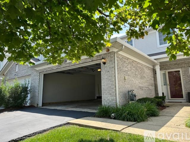 2 BR, 1.5 BA Apartment 6419 Gray Hawk Drive, Unit 0, Matteson, IL 60443