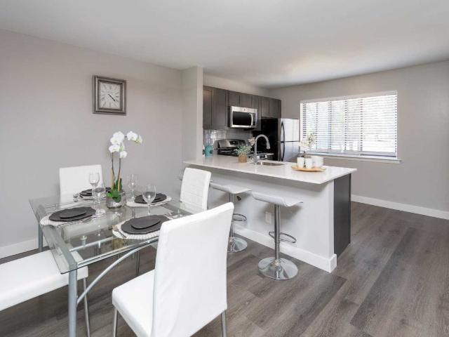2 BR, 1.5 BA Apartment 675 East Street Road Unit 2, Warminster, PA 18974