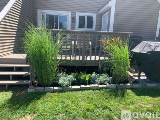 2 BR, 1.5 BA Apartment 68 Pleasant St, Unit 30, Oxford, MA 01537