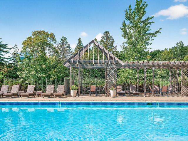 2 BR, 1.5 BA Apartment 6901 W 84th Street Unit 117, Minneapolis, MN 55438