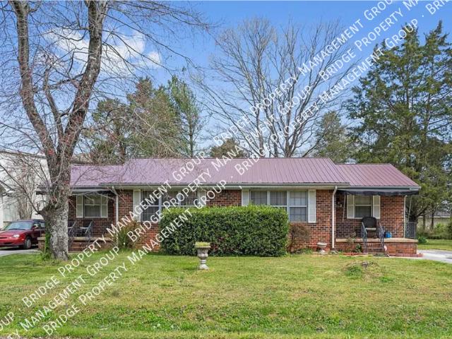 2 BR, 1.5 BA Apartment 6929 Robinson Dr, Chattanooga, TN 37421