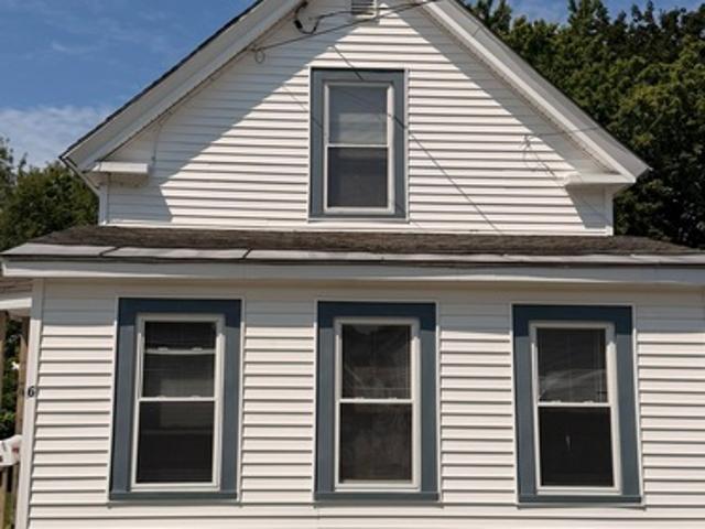 2 BR, 1.5 BA Apartment 6 Green Court, Keene, NH 03431