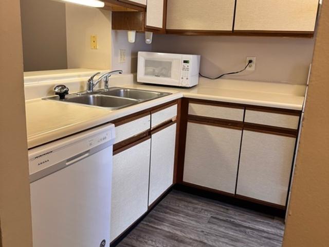 2 BR, 1.5 BA Apartment 700 North Adelaide Street, Unit 118, Normal, IL 61761