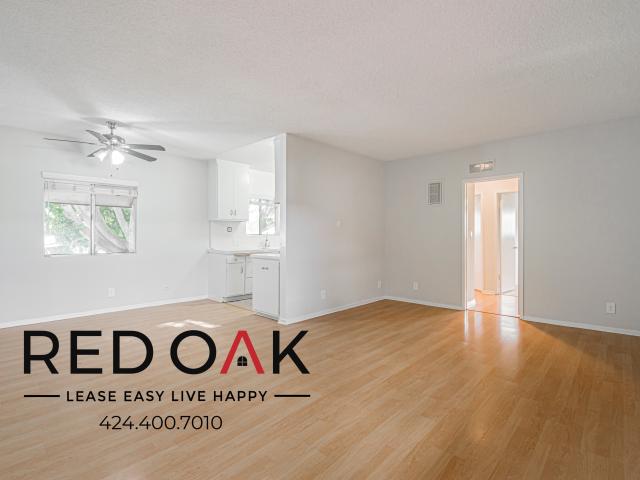 2 BR, 1.5 BA Apartment 710 N. Genesee Ave, Los Angeles, CA 90046