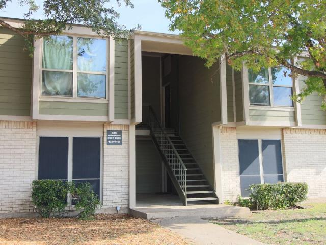 2 BR, 1.5 BA Apartment 7250 Elam Road Unit 2054, Dallas, TX 75217