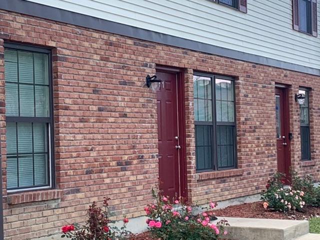 2 BR, 1.5 BA Apartment 720 Ohio Pike, Unit C, Cincinnati, OH 45245