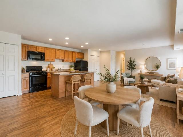 2 BR, 1.5 BA Apartment 7226 Oak Haven Circle Unit 302, Windsor Mill, MD 21244