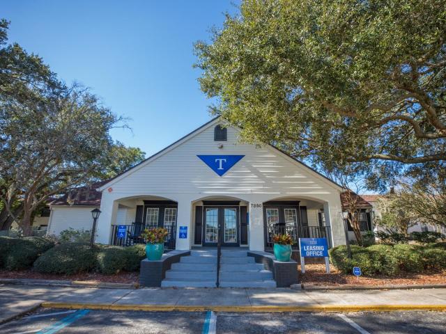 2 BR, 1.5 BA Apartment 7350 Blanding Blvd Unit 106, Jacksonville, FL 32244