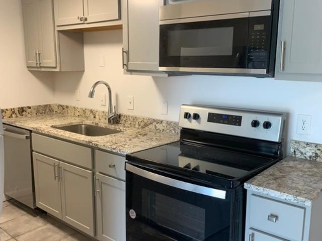 2 BR, 1.5 BA Apartment 730 Ohio Pike, Unit 31, Cincinnati, OH 45245