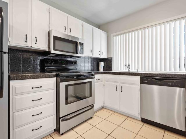 2 BR, 1.5 BA Apartment 766 1st Street Unit 018, Gilroy, CA 95020