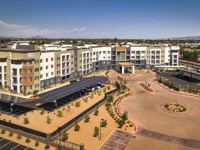 2 BR, 1.5 BA Apartment 7750 W Encanto Blvd Unit 4121, Phoenix, AZ 85035