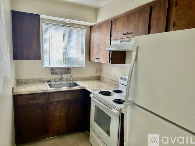 2 BR, 1.5 BA Apartment 795 Park St, Unit 2, Ashland, OR 97520