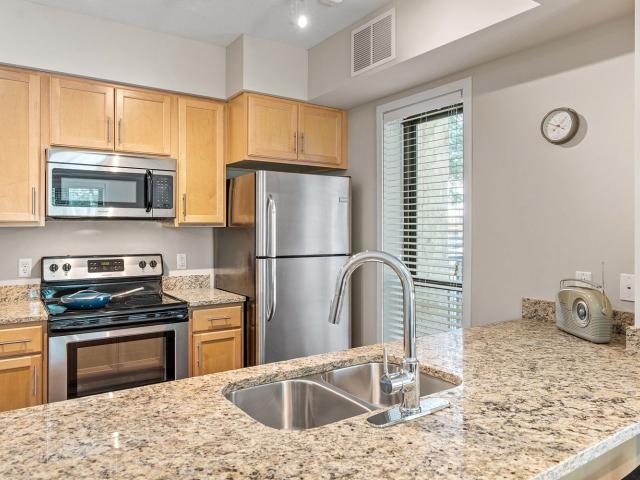 2 BR, 1.5 BA Apartment 8055 Penn Avenue South Unit TW715, Minneapolis, MN 55431