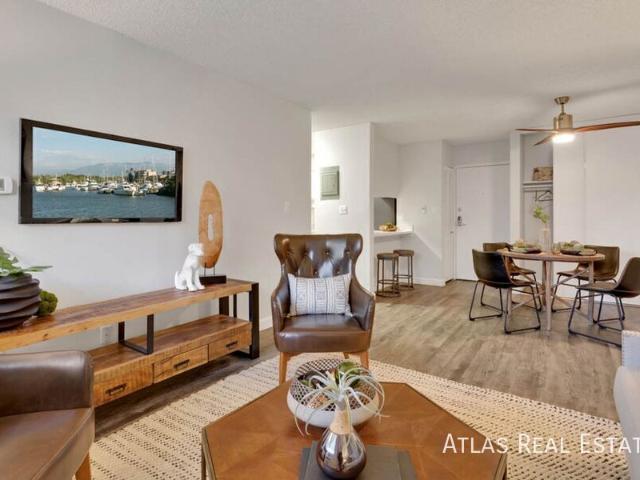 2 BR, 1.5 BA Apartment 818 S Dexter Street, Denver, CO 80246