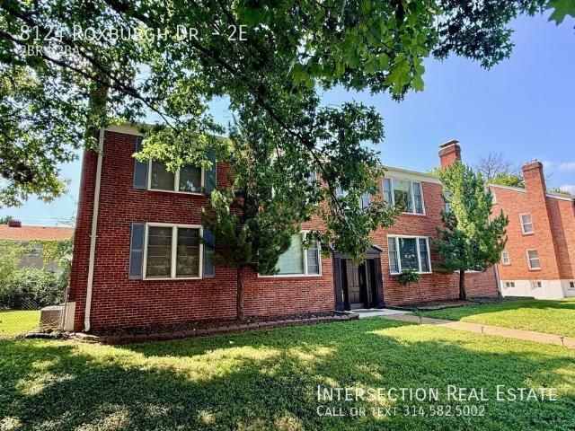 2 BR, 1.5 BA Apartment 8124 Roxburgh Dr Clayton, MO 63105