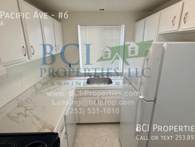 2 BR, 1.5 BA Apartment 8624 Pacific Ave, Tacoma, WA 98444