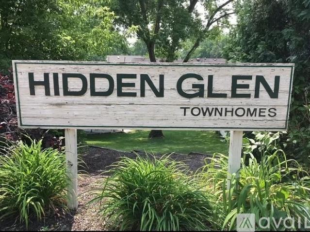 2 BR, 1.5 BA Apartment 87 Maude Avenue, Unit B, Fox Lake, IL 60020
