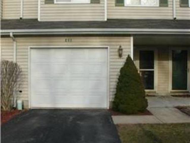 2 BR, 1.5 BA Apartment 893 Beacon Dr, Hobart, IN 46342