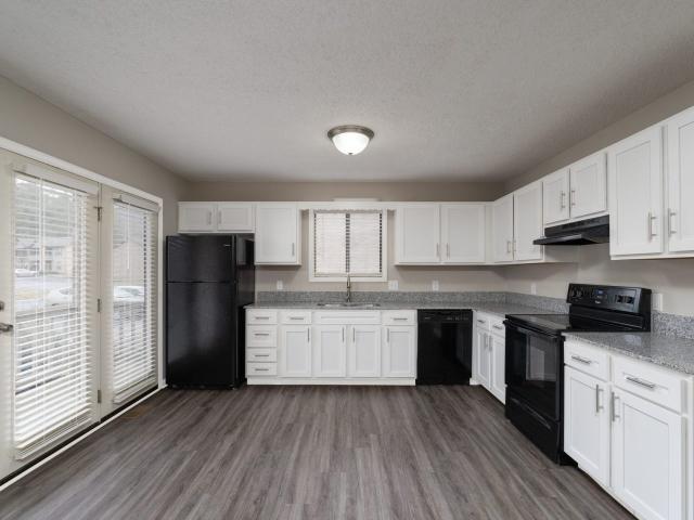 2 BR, 1.5 BA Apartment 900 Cooks Valley Road Unit 2 beds, 1.5 baths, $1425, Kingsport, TN 37660