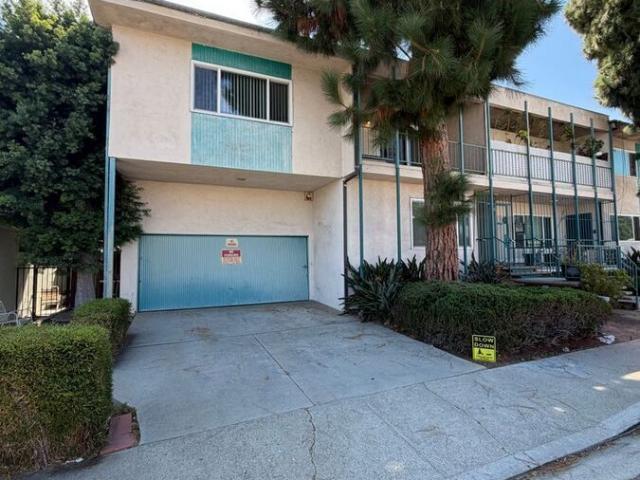 2 BR, 1.5 BA Apartment 900 Kincaid Avenue, Inglewood, CA 90302
