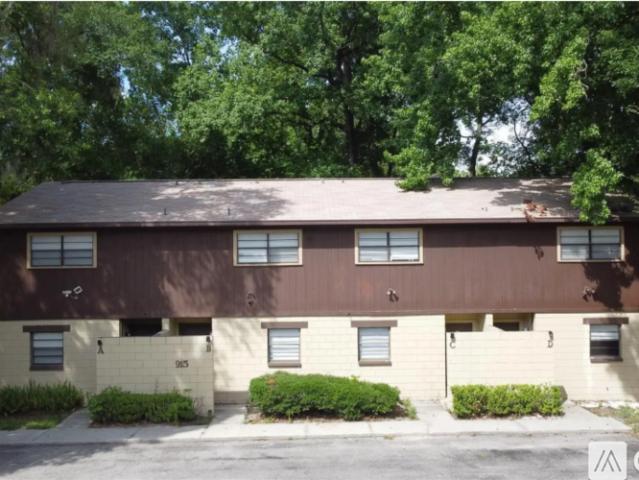 2 BR, 1.5 BA Apartment 915 SW 61st St, Unit Unit C, Gainesville, FL 32607