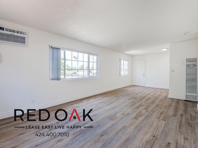 2 BR, 1.5 BA Apartment 9260 Palm St, Bellflower, CA 90706