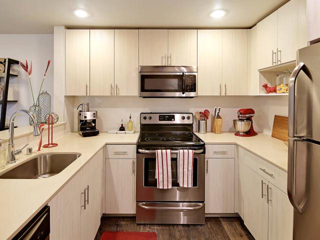 2 BR, 1.5 BA Apartment 9311 Northeast 118th Lane Unit 11 102, Kirkland, WA 98034